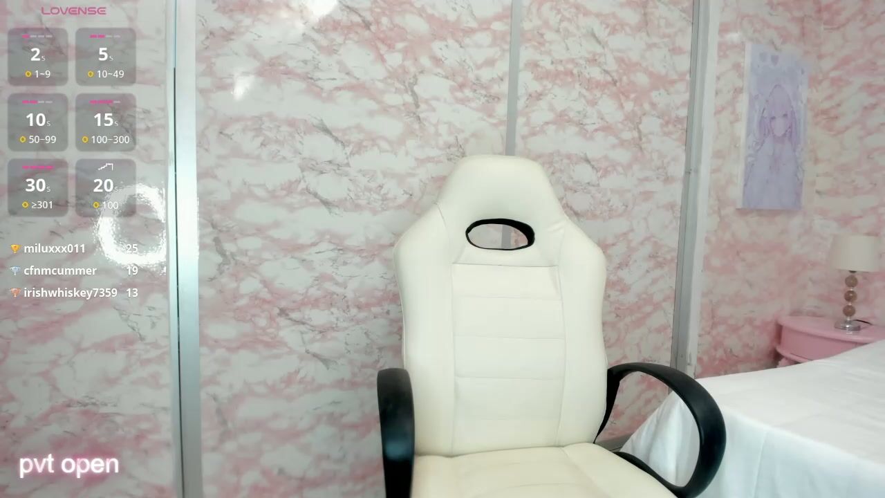 _iris_evans webcam show 22 May 2025